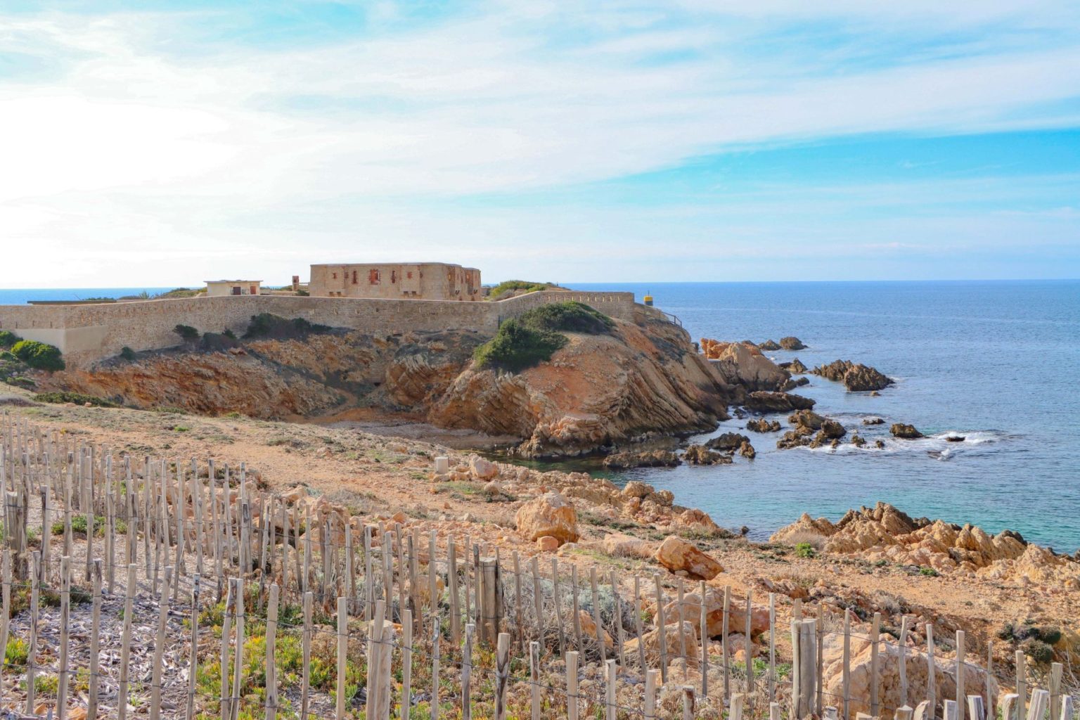 Balade en bord de mer - Office de Tourisme Sanary sur Mer